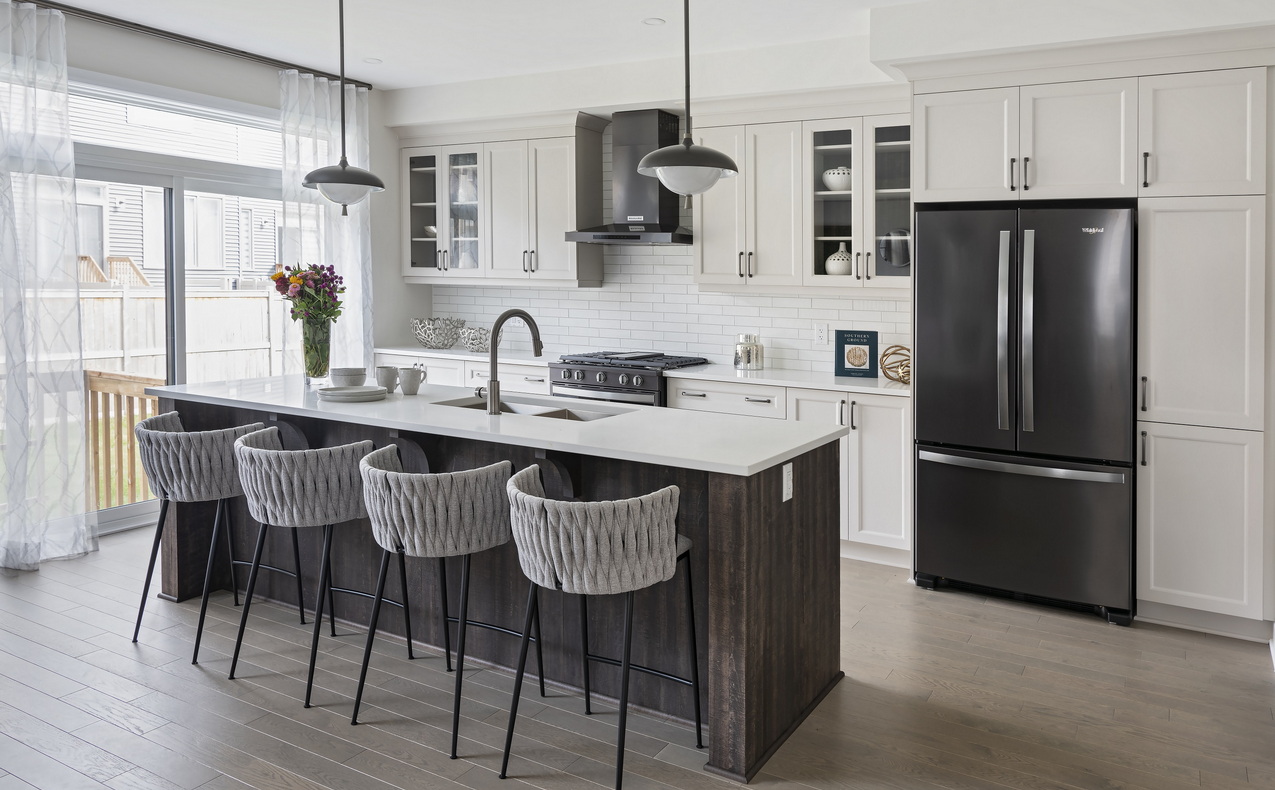 Findlay Creek models: 16 homes all in a row — allthingshome.ca